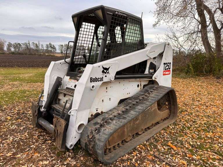 2005 Bobcat T-250 Skid Loader, 1,947 Hours, 17" Tracks, Manual Bob-Tach ...