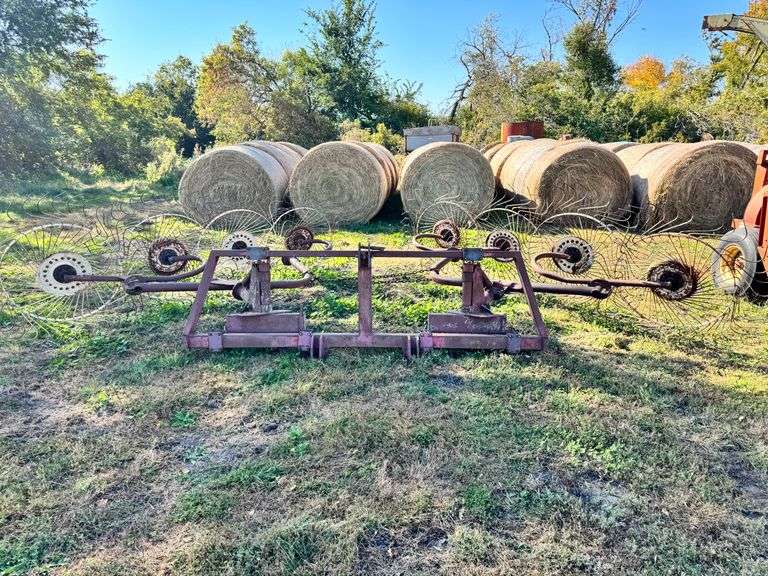H+S 8 Wheel 3 Point V-Rake - Fragodt Auction and Real Estate LLC