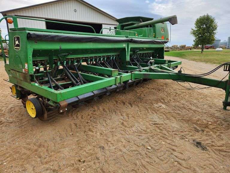 John Deere 750 No Till Drill, 20’ with Fertilizer, 7.5” Spacing with ...