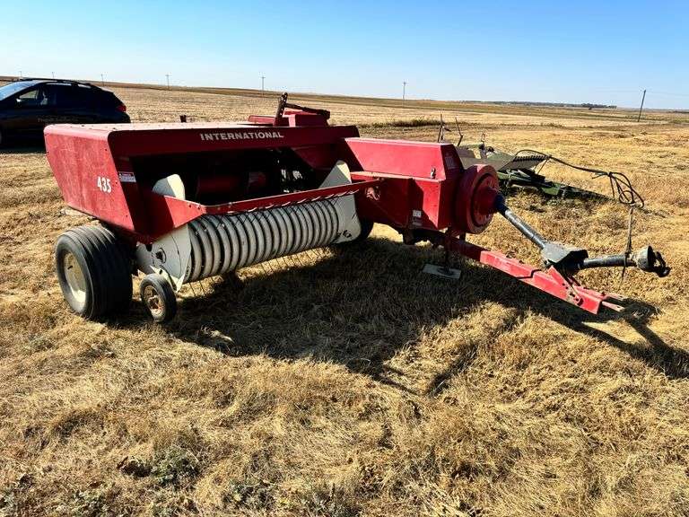 IH 435 Square Baler, In Working Condition. This Item is Located in ...