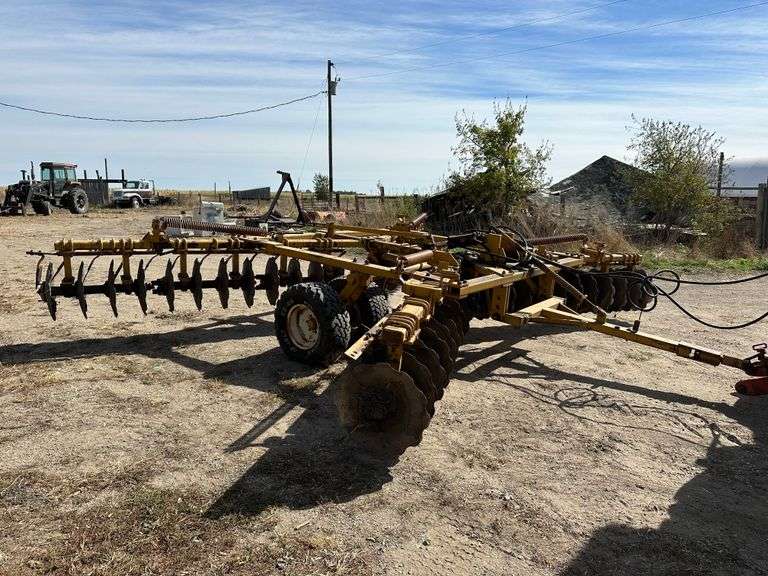 Taylor Way Model 200206 Disc, Tandem Wheels, Manual Fold Up Wings ...