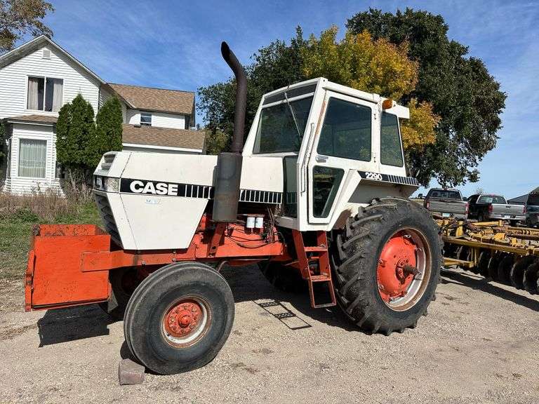 Case Model 2290 2wd Tractor, 2 Hydraulics, 540 PTO, 3pt, 18.4x38 Rears ...