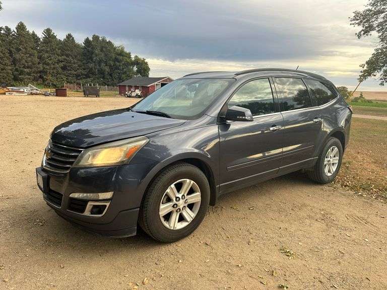 2013 Chevrolet Traverse LT, AWD, 3.6 Engine, 255/65R18 Tires - Fragodt ...