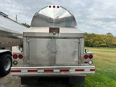 1981 Walker Stainless Trailer, 6000 Gallon, 2.5” Pump, Spring Ride, 295 ...