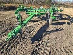 John Deere 2410 Chisel Plow, 18’ with Summers Model 106 – 3 Bar Coil ...