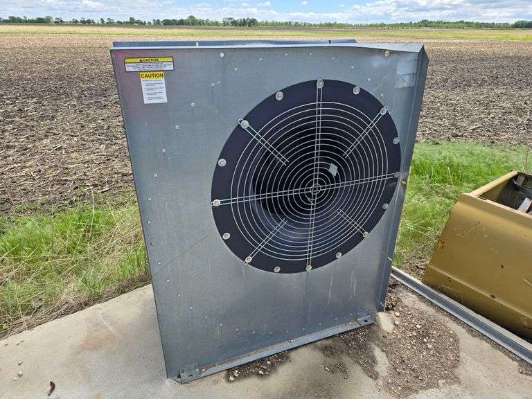 Sioux 36” Bin Fan with 20hp Baldor 3 Phase Motor - Fragodt Auction and ...