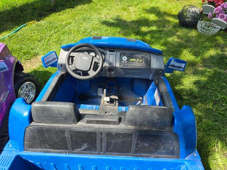 (2) Power Wheels, Both in Working Order, Has 3 Batteries and 1 Charger ...