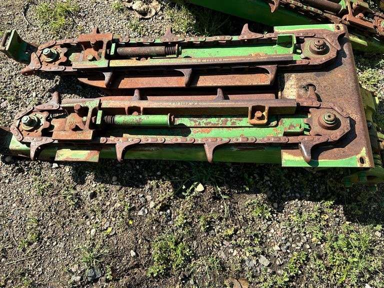 Corn Row Unit for John Deere 40 Series Corn Head - Fragodt Auction and ...