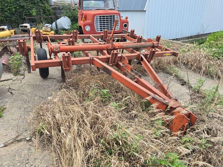 12 Shank Mohawk Chisel Plow - Fragodt Auction and Real Estate LLC