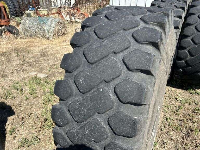 (3) Solideal Loadmaster 20.5-25L3 Tires, 16 Ply - Fragodt Auction and ...