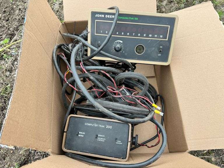 John Deere Computer Trak 150 and Computer Track 200 Planter Monitors ...