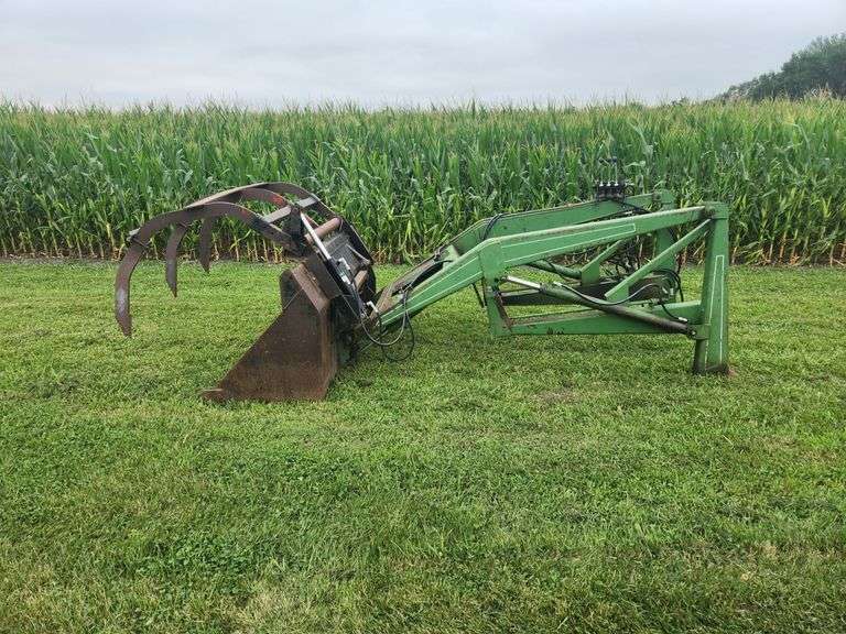 Miller M12 Loader, Quick Attach, 7' Bucket and Grapple, 3 Spool ...