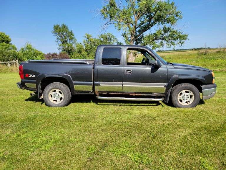 2003 Chevrolet Silverado 1500 Extended Cab, 4x4, 206,000 Miles, Daily ...