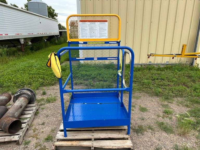 Forklift Work Platform, Fork Mount, OSHA Approved Door, 3’ x 3 ...