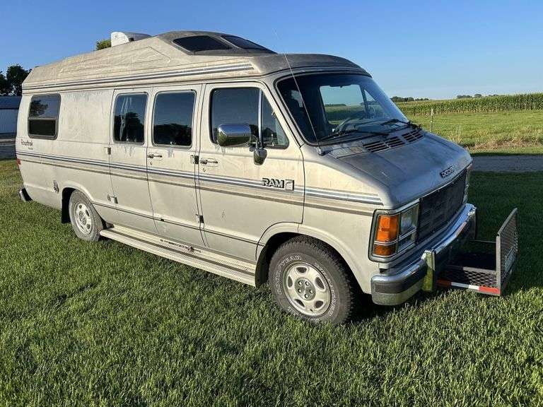 1987 Dodge Ram 250 Van with Road and Park Roadtrek Versatile Camper ...