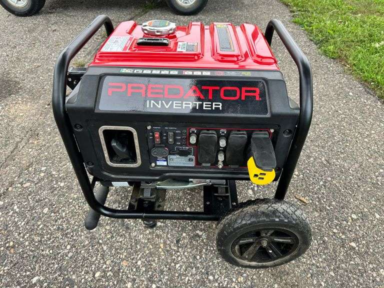 Predator 4550 Gas Powered Generator, 120V, 20A and 30A - Fragodt ...