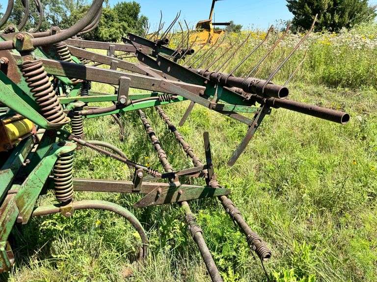 John Deere 1610 Chisel Plow, 25’, All New Points in ’23 with Approx 200 ...