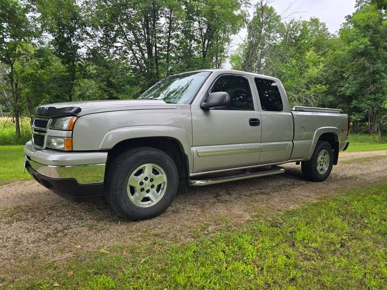 *2007* Chevrolet Silverado Z71 Single Cab, 87,592 Miles, 4x4, No Rust ...