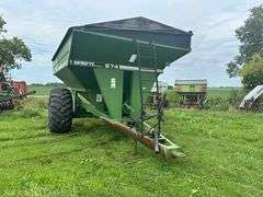 Brent 874 Grain Cart, Left Front Unload, 30.5x32 Rubber, 1 New Tire and ...