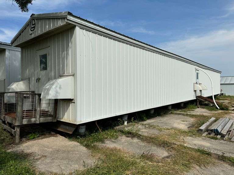 Double L Hog Nursery/ICU, 12’4”x72’, Steel Exterior, Steel Roof ...