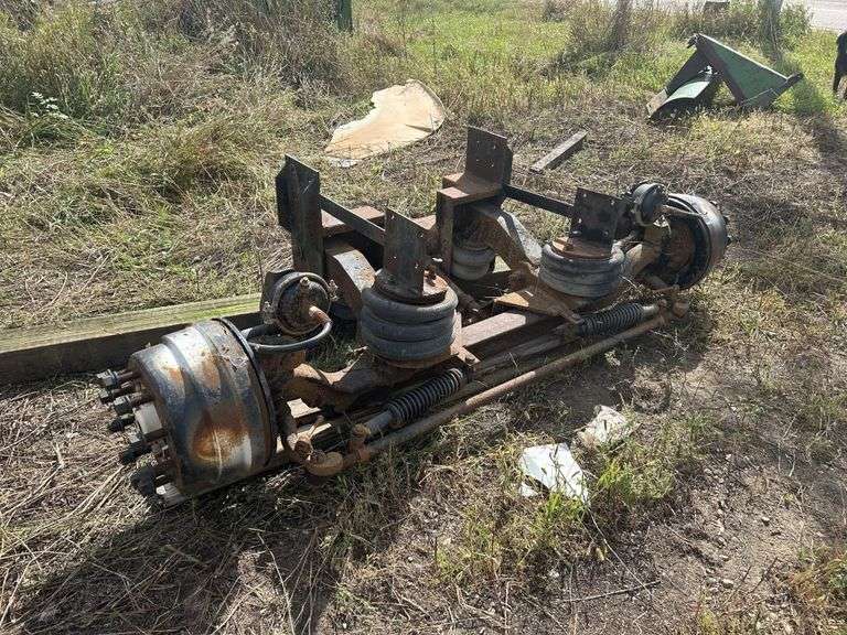 Meritor Steerable Lift Axle - Fragodt Auction and Real Estate LLC
