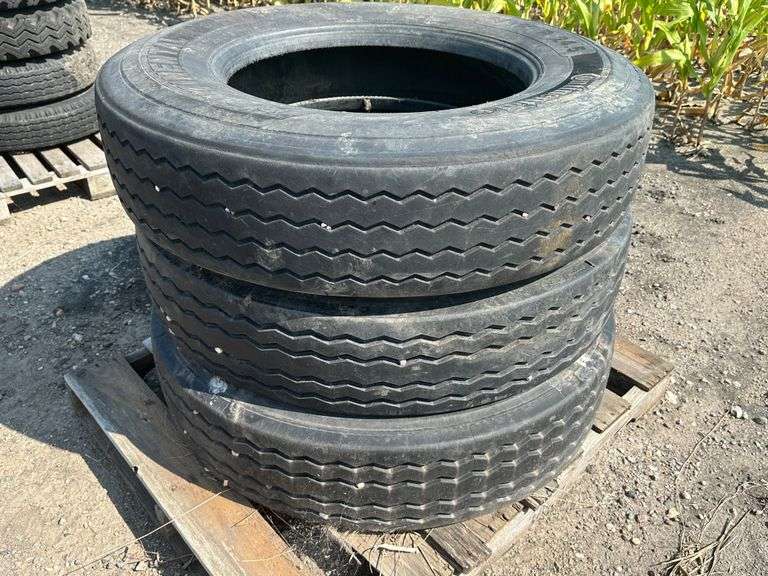 (3) 11R24.5 Recap Tires, Buying All for One Money - Fragodt Auction and ...