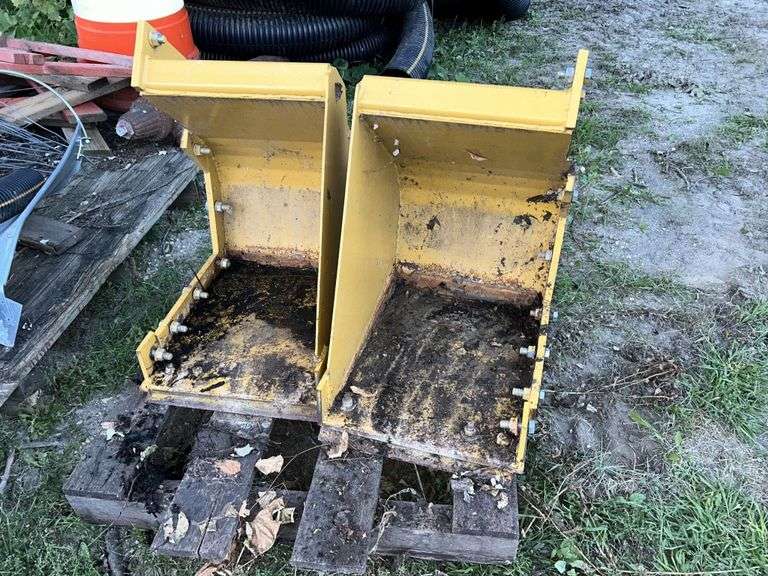 Bucket Extensions, (2) pcs, 18” Bolt on, with Bolt On Cutting Edges ...