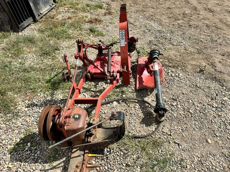 Case IH 9’ 3 Point Sickle Mower for Parts or Repair - Fragodt Auction ...
