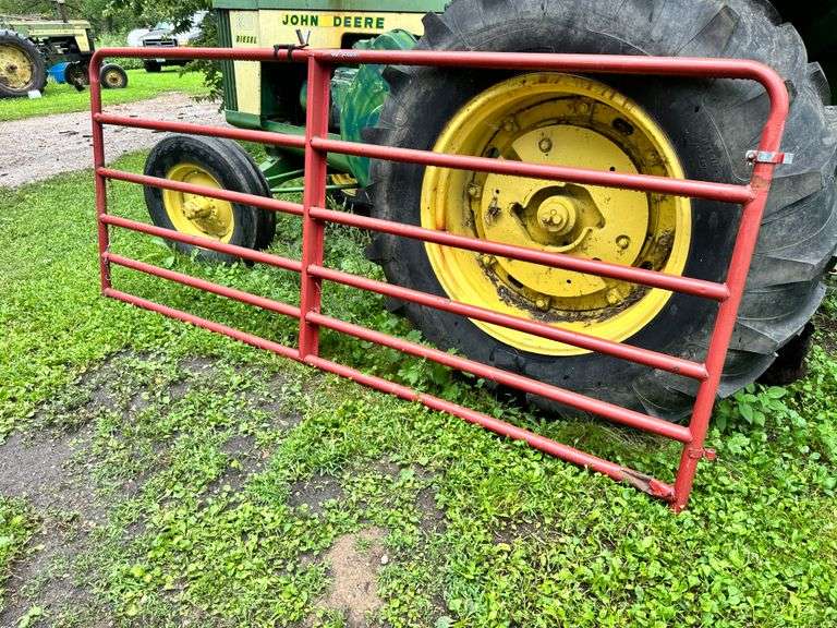 9’ Livestock Gate with Hardware - Fragodt Auction and Real Estate LLC