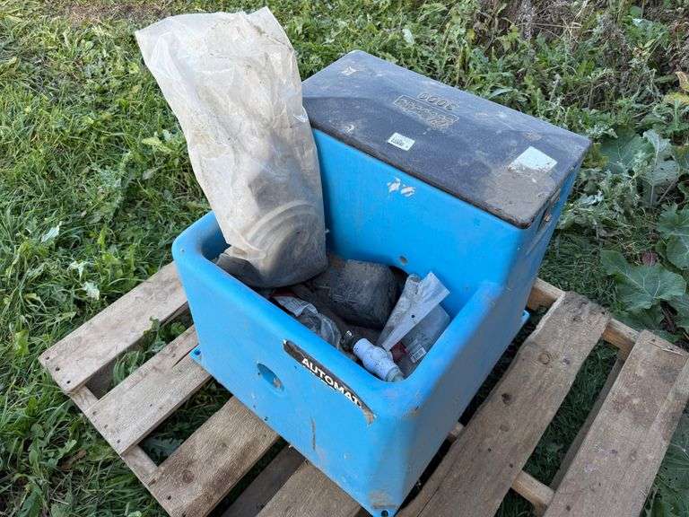 Lil Spring 3000 Cattle Waterer, Never Been Used, Comes with Some ...