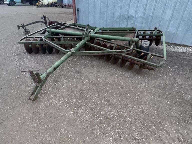 John Deere RWA Disk, 13’, Scrapers, * no Hyd Cyl - Fragodt Auction and ...