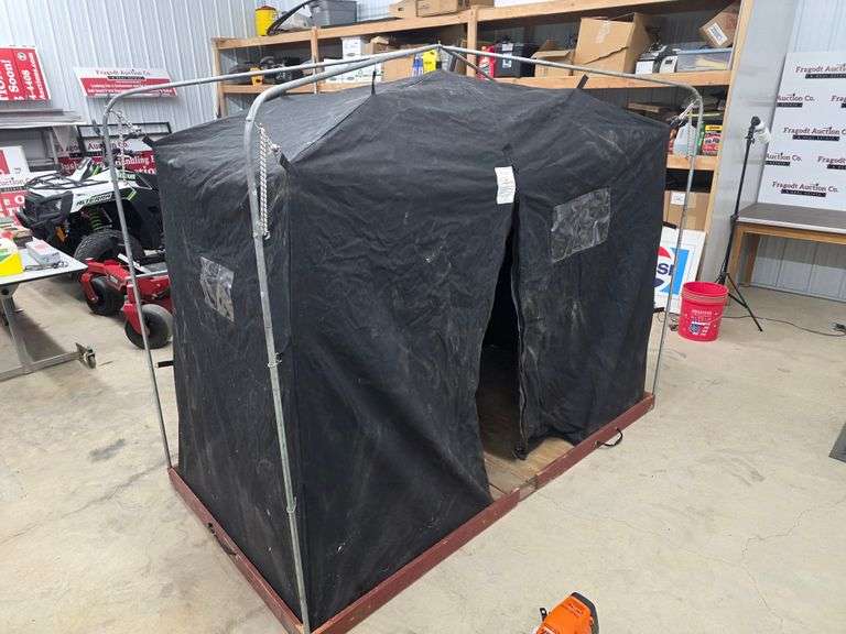 Mankato's Quick Fish House, 4 Hole, Folds Out to 4' x 8', Extra Back ...