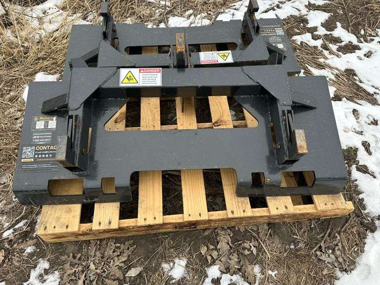 (1) Wolverine Skid Loader Mount, 3pt - Fragodt Auction and Real Estate LLC