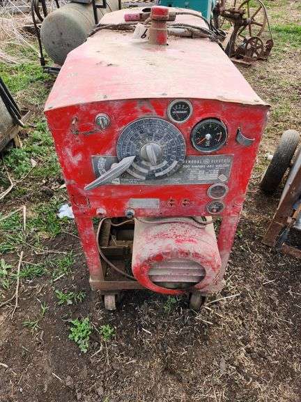 GE Generator/Welder, 200 Amp, Motor is Loose and Turns Over, Stored ...