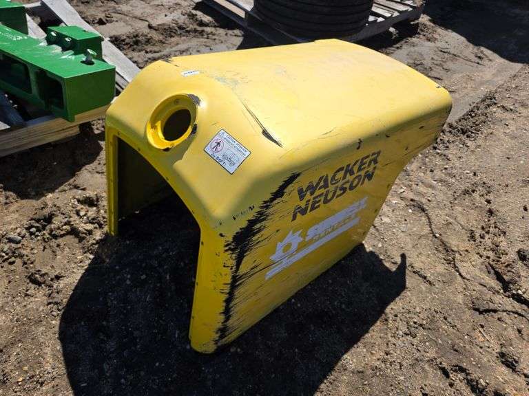 Hood off Wacker Neuson Packer - Fragodt Auction and Real Estate LLC