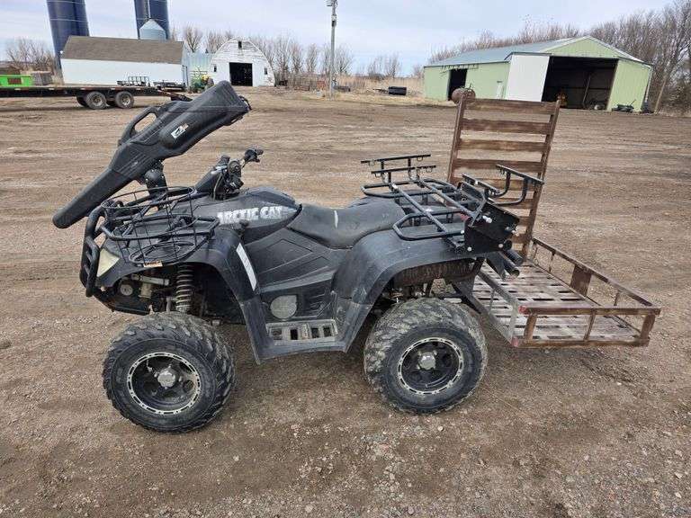 2007 Arctic Cat 700 ATV, 4x4, Front Winch, 641cc, Arctic Cat Gun Case ...