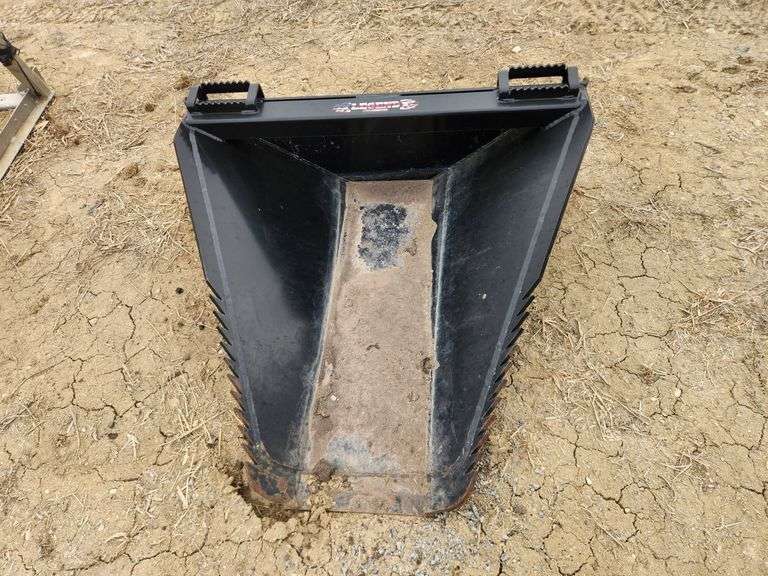 Legend HD Stump Bucket, Skid Loader Quick Attach, Like New - Fragodt ...