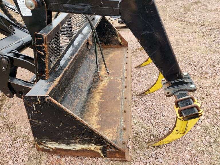 Koyker Self Leveling Loader with Mounts and Front Guard, 8’ Quick ...