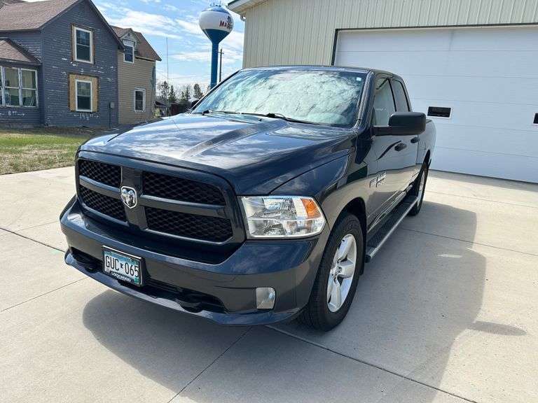 2014 RAM Express 4x4 Quad Cab, 150,077 Miles, One Owner, Hemi V8, Auto ...