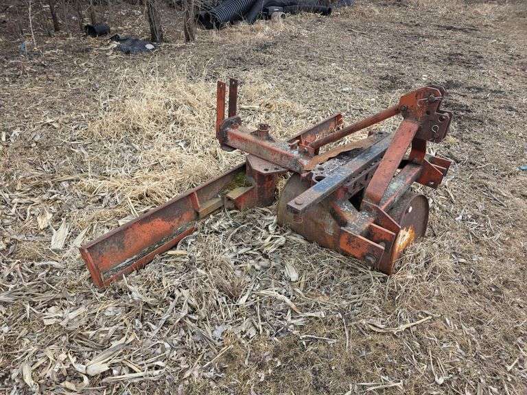 8’ Mohawk 3pt Blade, Manual Turn, Model 16 - Fragodt Auction and Real ...