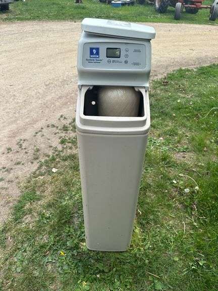 Morton System Saver Water Softener, New in Box - Fragodt Auction and ...