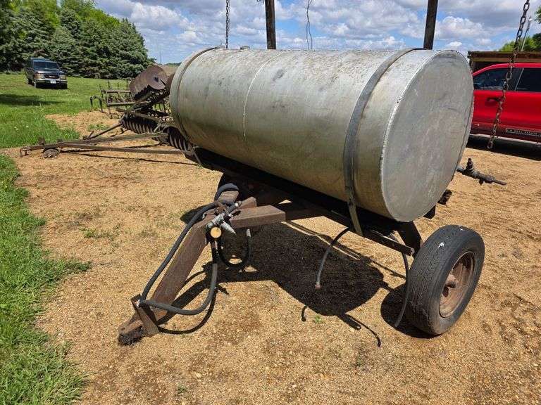 150 Gallon Aluminum Sprayer - Fragodt Auction and Real Estate LLC