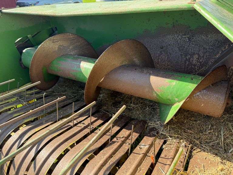 John Deere 24T Small Square Baler, In Working Order - Fragodt Auction ...