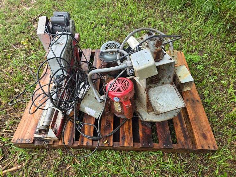 Used Hog Barn Parts, Curtain Controller, (2) Chore Time Drive Units ...