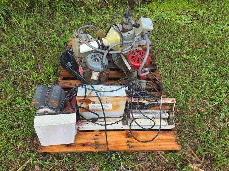 Used Hog Barn Parts, Curtain Controller, (2) Chore Time Drive Units ...