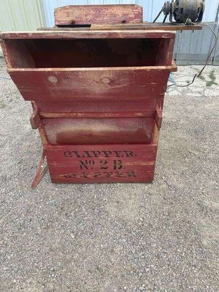 Clipper Cleaner with 9 Screens, Seller Had it Running but the Fan Belt ...