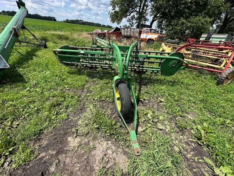 John Deere 673 Side Delivery Rake, 5 Bar, with Dolly, Left Hand ...
