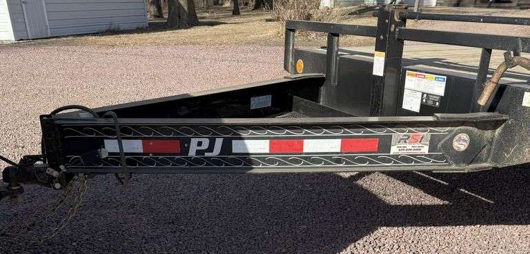 2018 PJ 20’ with 4’ Beaver Tail Trailer with Monster Ramps, ST235/80R16 ...
