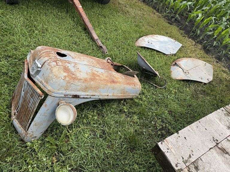 Ford Tractor Parts - Fragodt Auction and Real Estate LLC