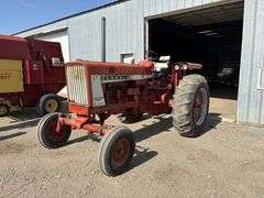 1967 Farmall 706 Tractor, 291 Gas, Fenders, 875 Original Hours, 2 Hyd ...